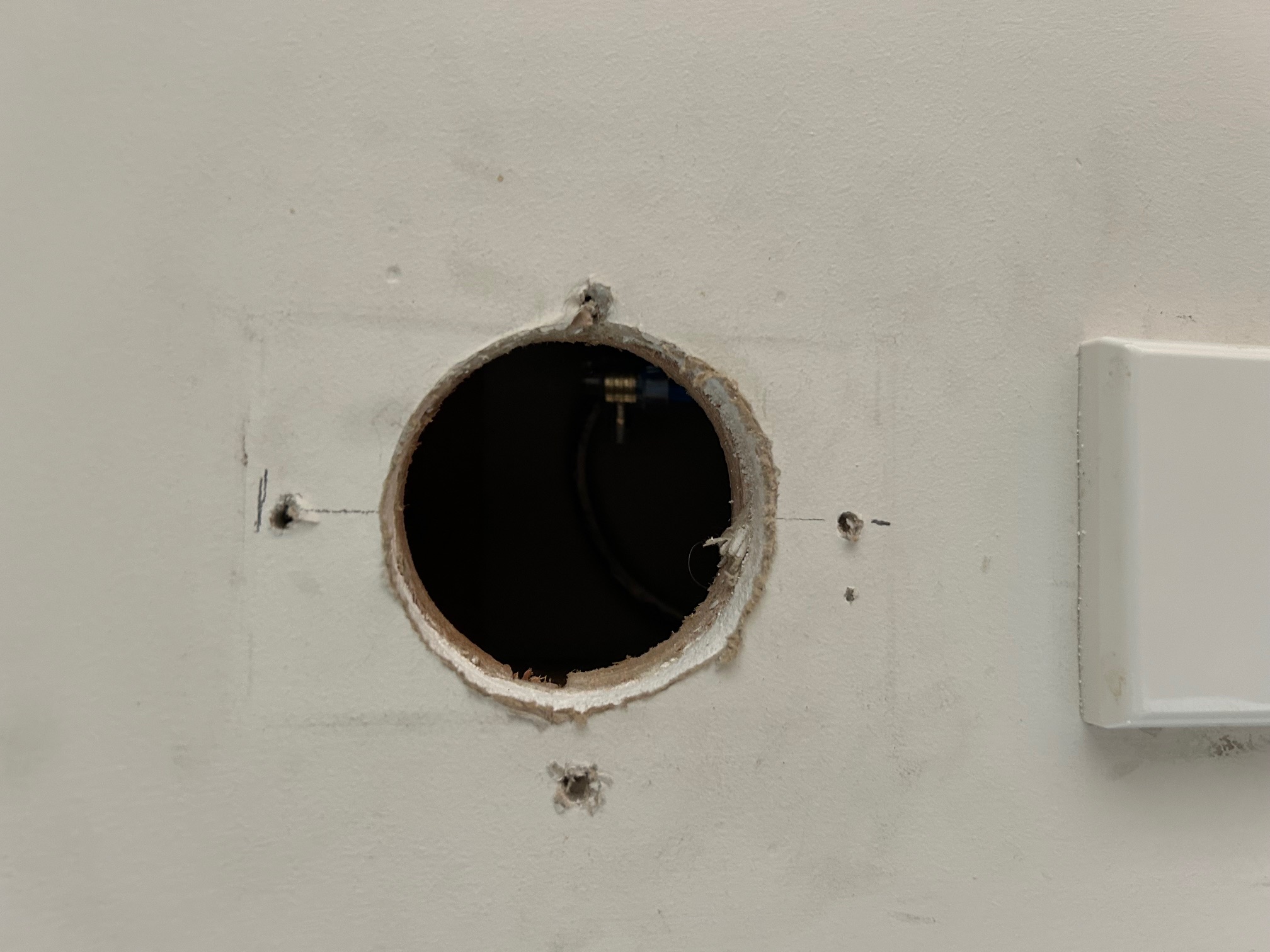 Plastering 3 holes | NoCowboys
