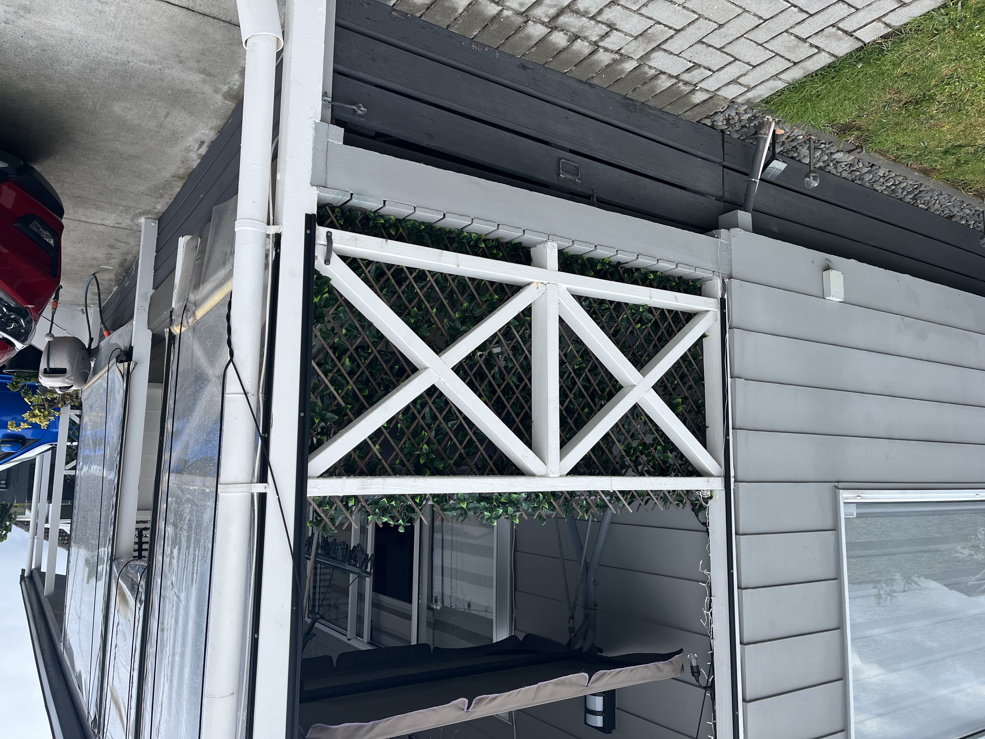 Installed glass or other option on existing balustrade to make water ...